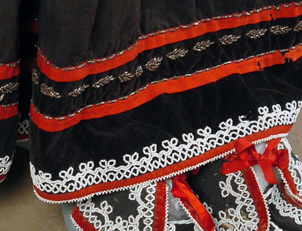 The Guswenta: Two Row Wampum Belt is a Symbol of Sovereignty - Oneida ...